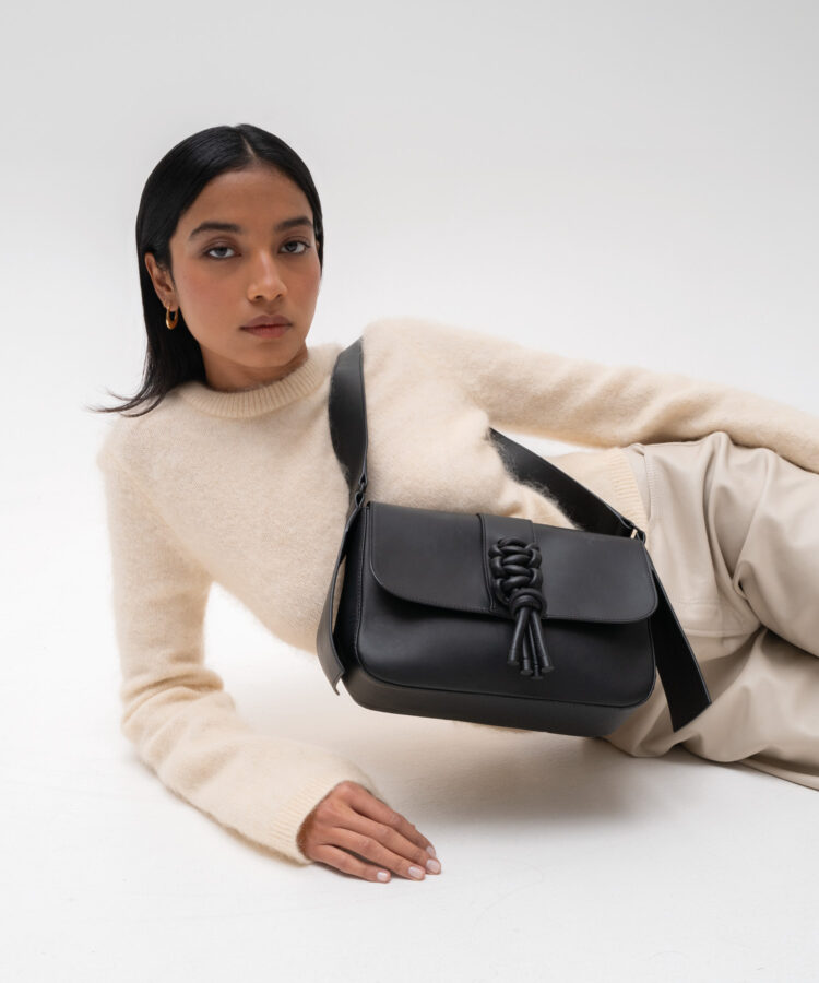 Braided Bag in Black Smooth Leather - Callista