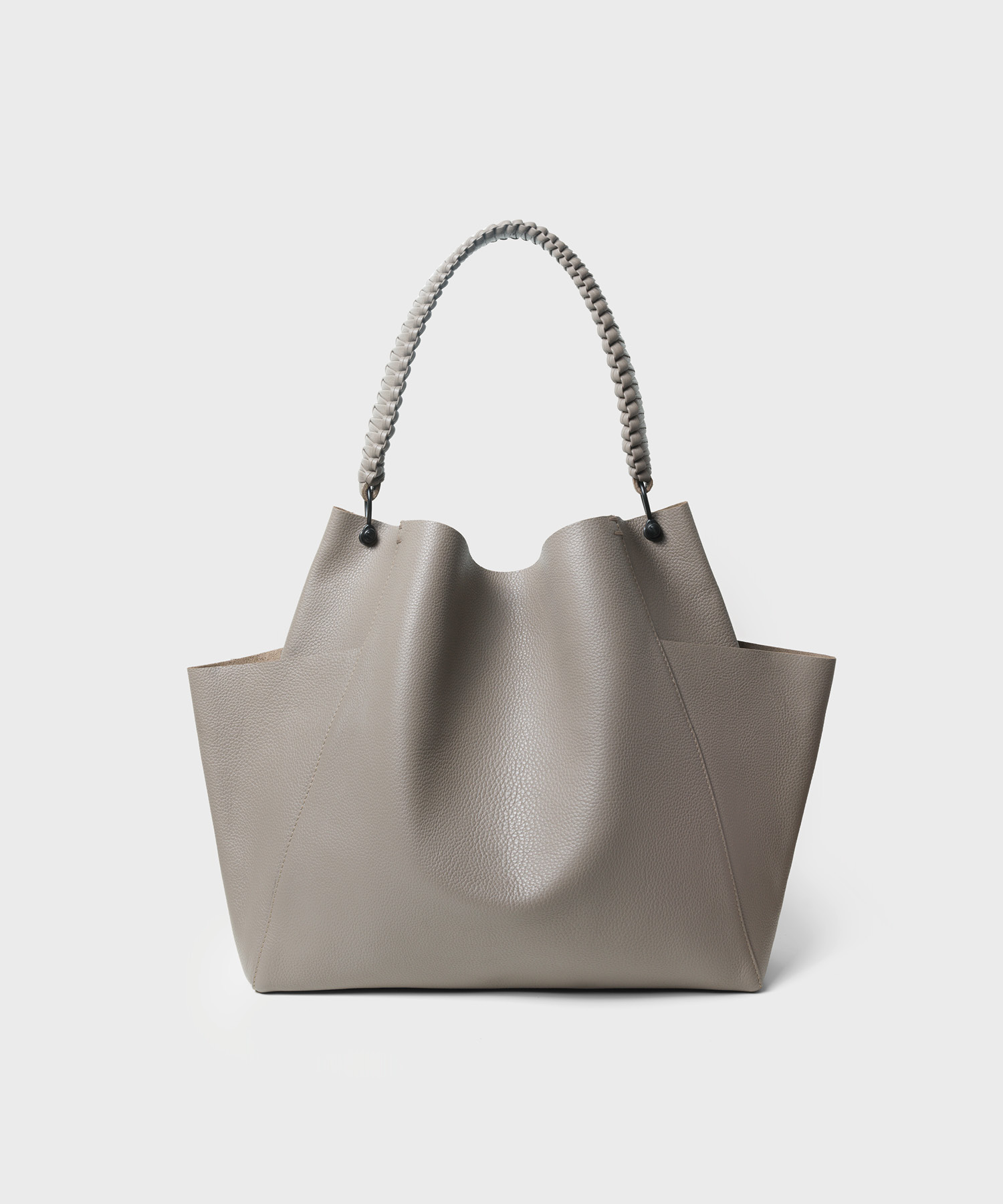Loom Shoulder Bag in Sand Grained Leather - Callista